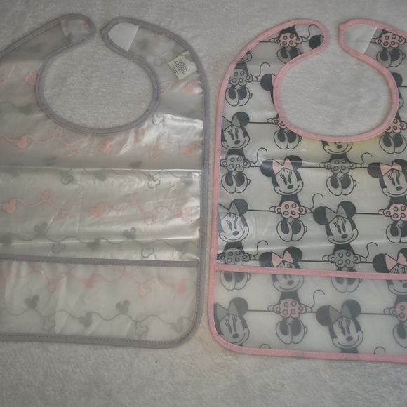 Disney | Accessories | Disney Minnie Mouse Bibs | Poshmark